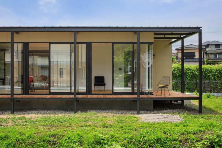 Humble Homes | Mask House by CAPD is a Simple Home Overlooking a River ...